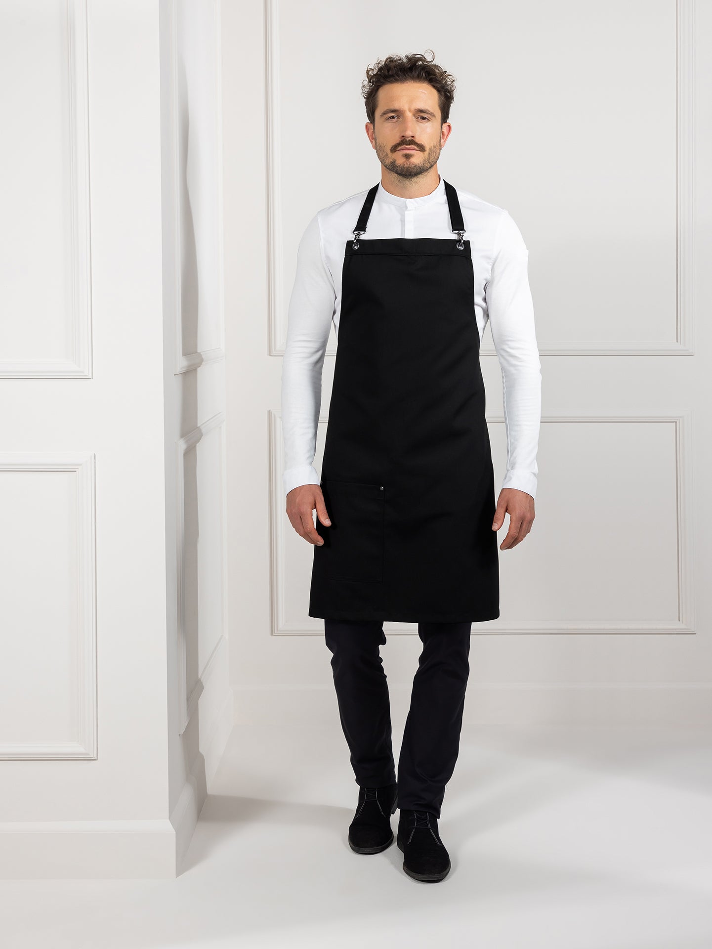 Black Chef Aprons | Le Nouveau Chef GCC